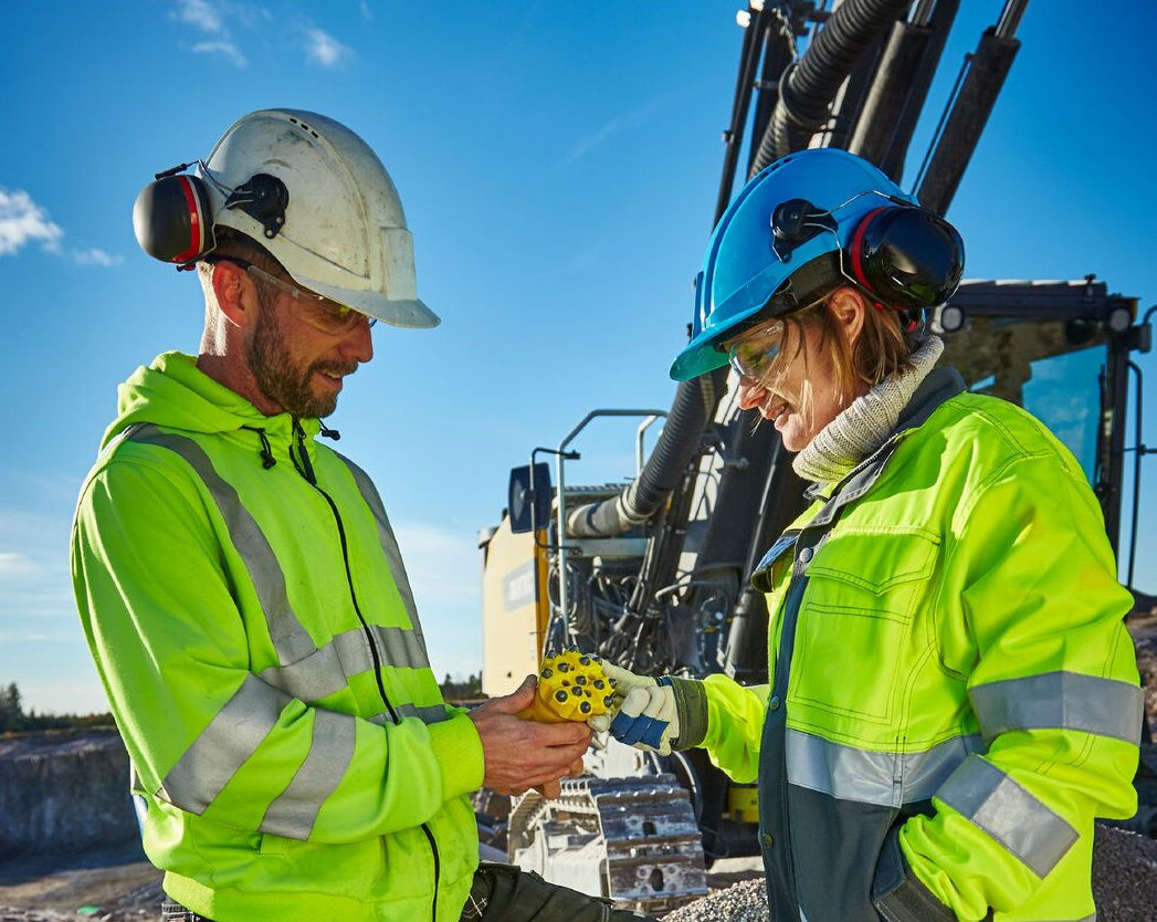 Acquisitions and divestments | Epiroc