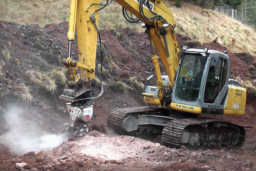 ER 600 – New Holland E 175 | Erkat