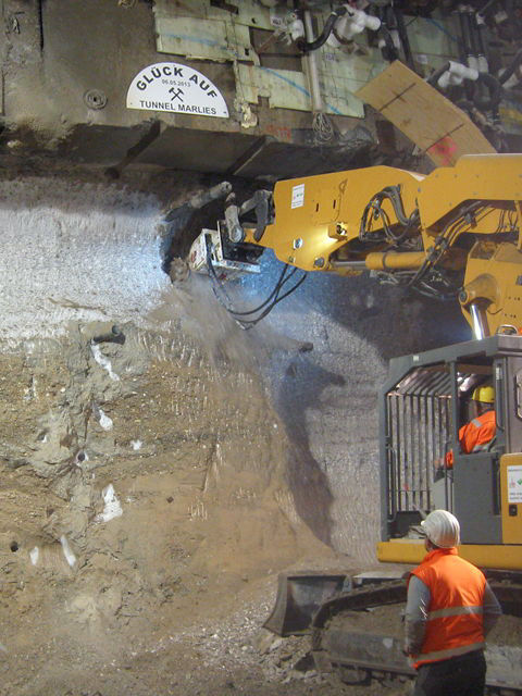 ER 2000 – Liebherr R 944-T | Erkat