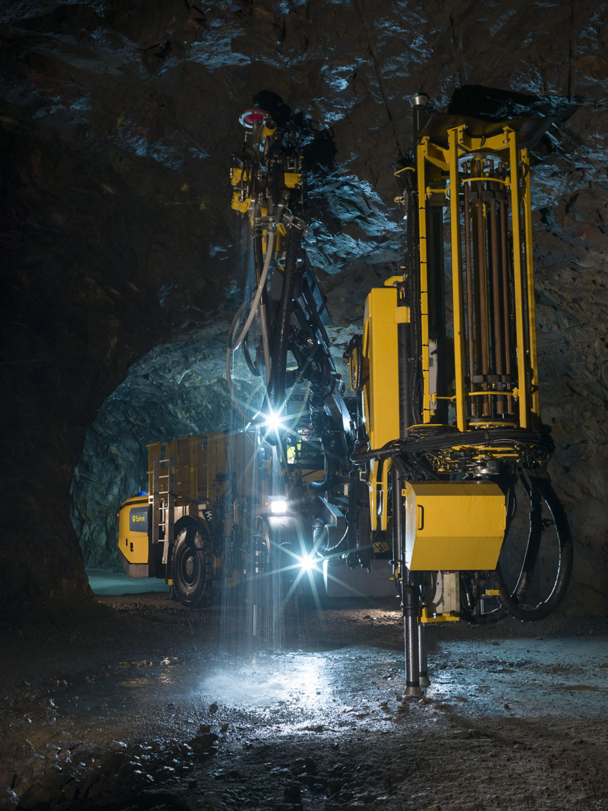 Codelco integra a NNM El Teniente flota de equipos Cabletec y Boltec de ...