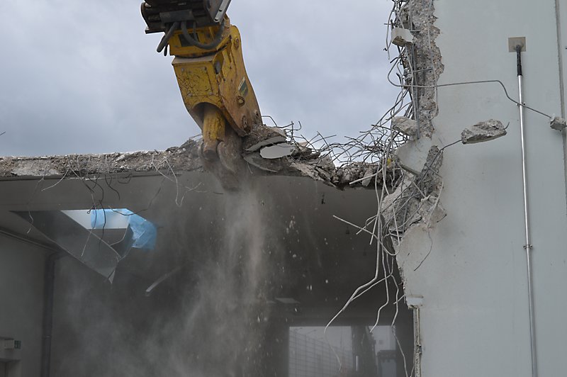 Epiroc introduces two new Demolition Pulverizers with Performance ... Epiroc introduces two new Demolition Pulverizers with Performance ...