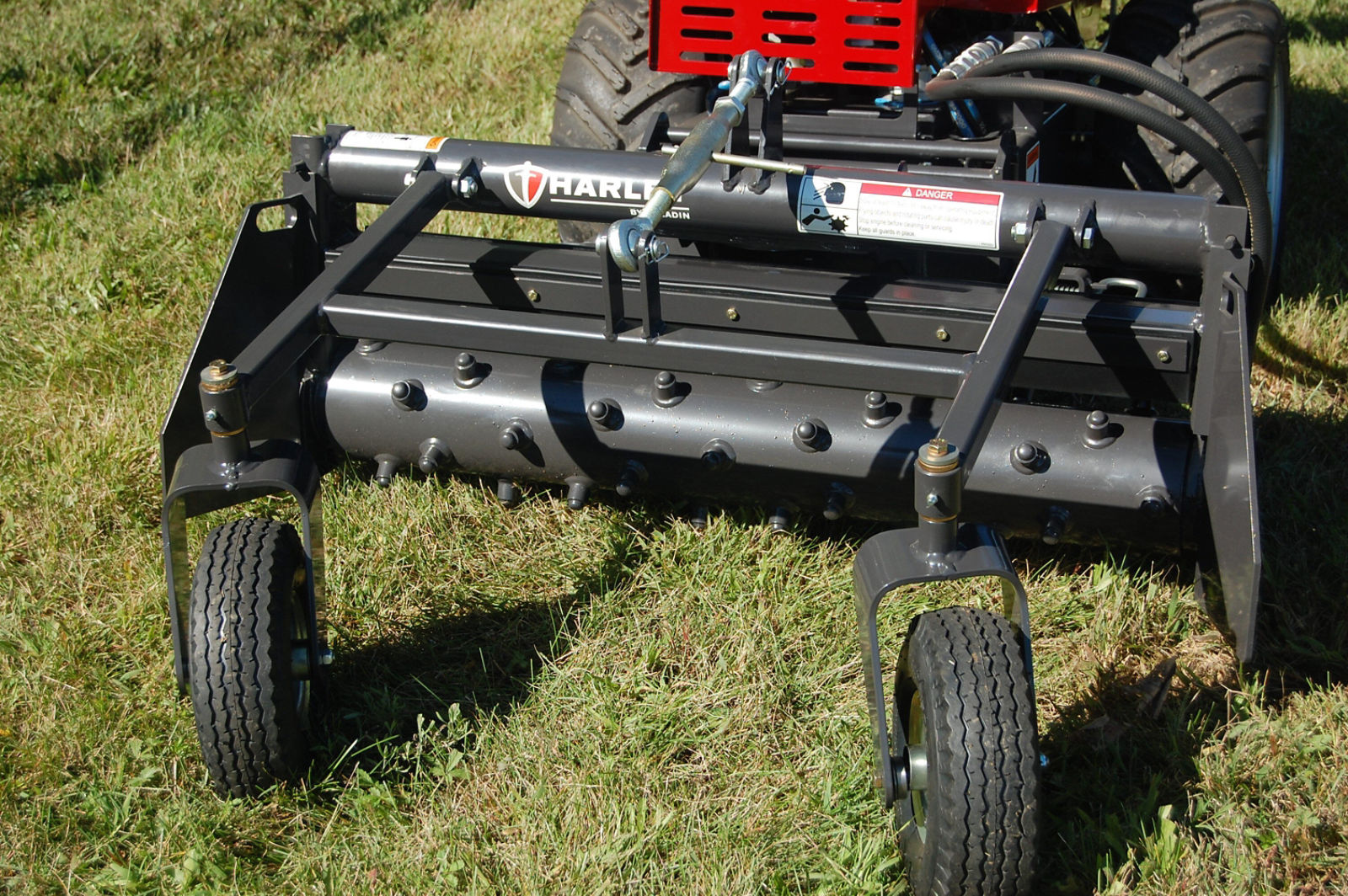 Power Rake - D4 Power Box Rake | Paladin attachments