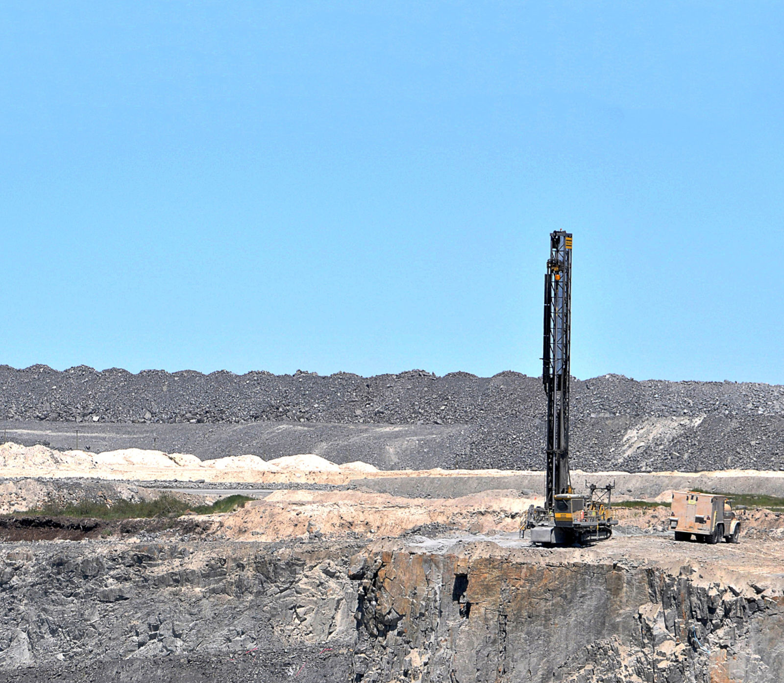 A formidable drill rig fleet is making a major contribution to the mine ...