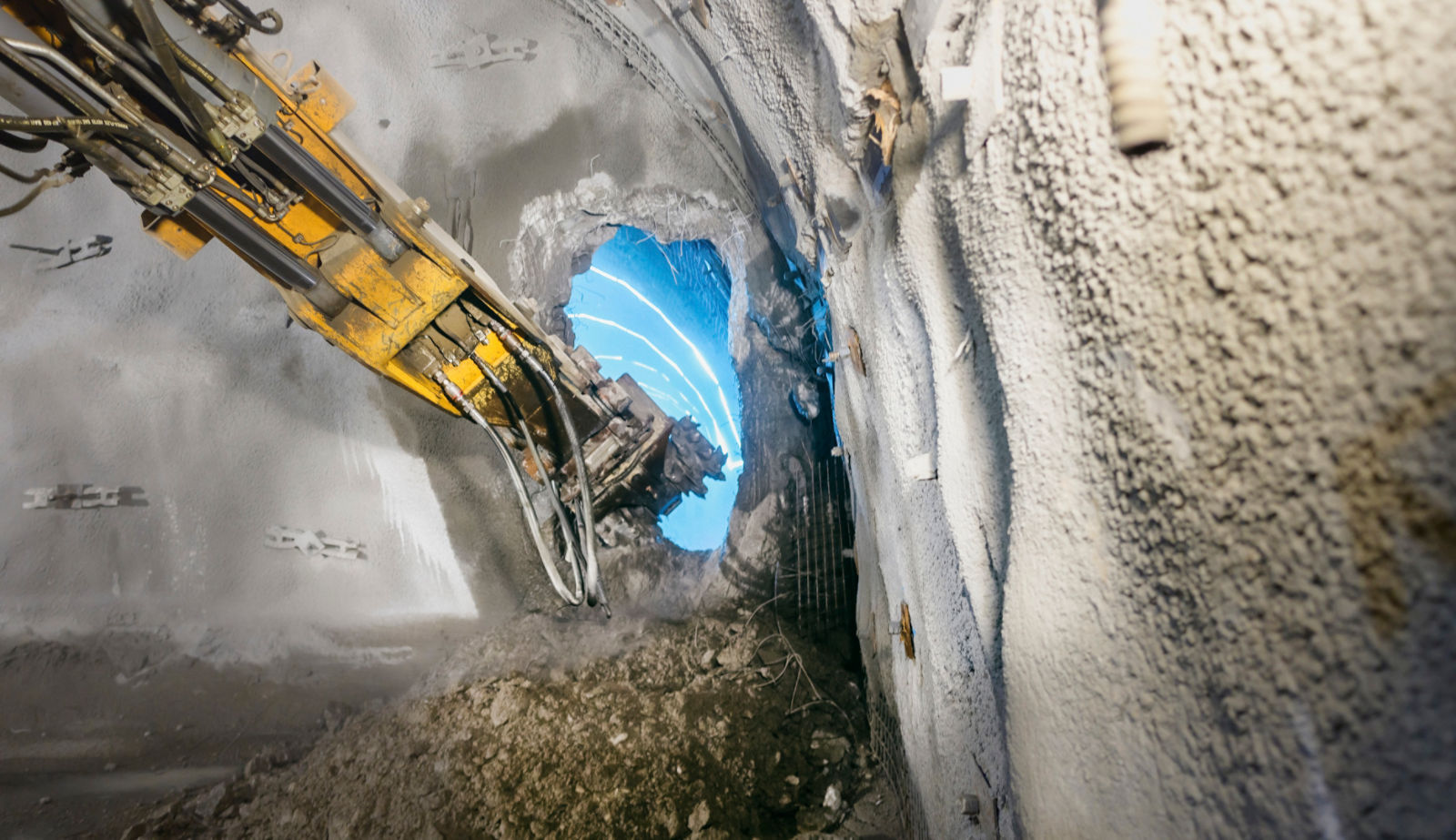 Successful breakthrough of the Semmering Base Tunnel with Erkat drum ...