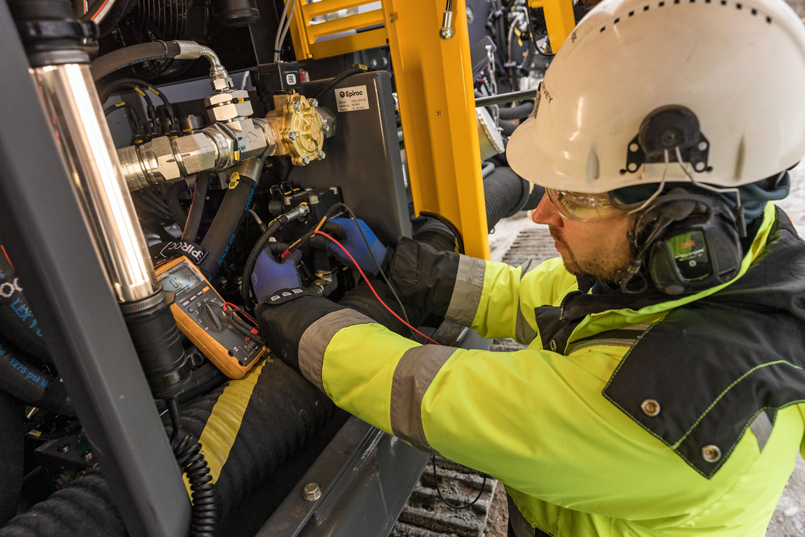 CCS Mk11 (Carrier Control System) | Epiroc