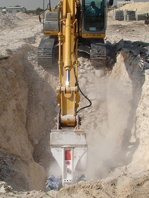 ER 1500 X – New Holland E 215 | Erkat