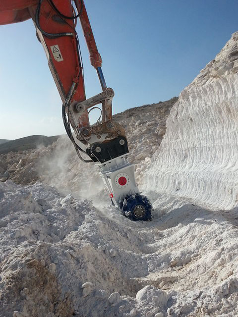 ER 3000 – Hitachi ZX 520 | Erkat