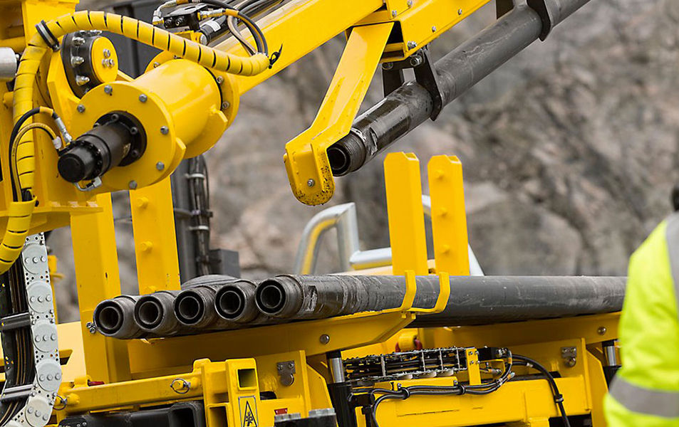 Pipes and Adaptors | Epiroc